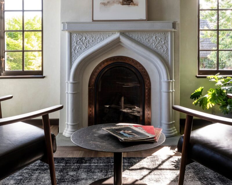Two Inspiring Ideas For Beautiful Fireplace Mantel Surround
